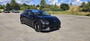 Melns Kia EV4 2026 Vievis, ar dzinēja tilpumu 0.00 L un nobraukumu 0 tūkst. km par 30613 €, foto 9 vietnē AUTOMOTO.COM.LV