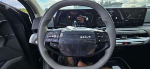 Melns Kia EV4 2026 Vievis, ar dzinēja tilpumu 0.00 L un nobraukumu 0 tūkst. km par 30613 €, foto 17 vietnē AUTOMOTO.COM.LV