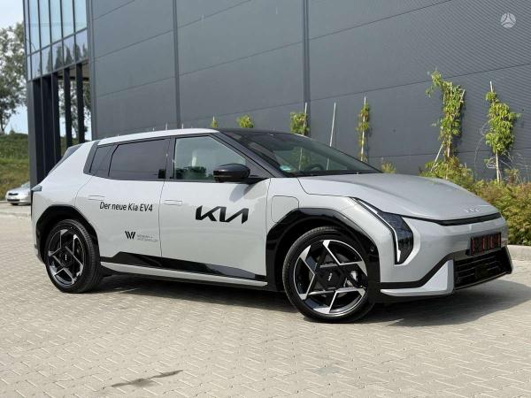 Киа EV4 2025 в Вильнюс на AUTOMOTO.COM.LV Серый Киа EV4 2025 в Вильнюс, объемом двигателя 0.00 л и пробегом 7 тыс. км за 37950 €, фото 3 на AUTOMOTO.COM.LV