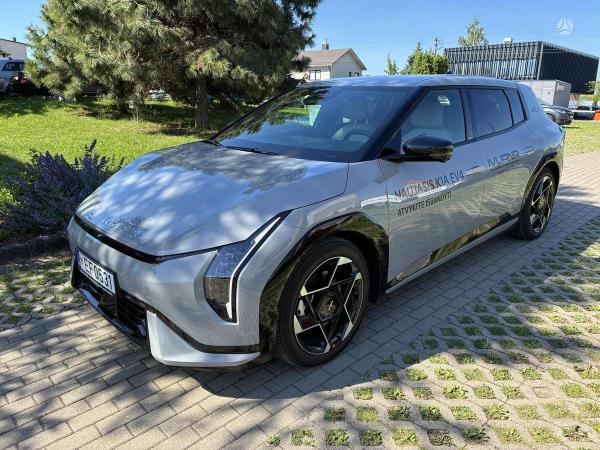 Grey Kia EV4 2026 in Kaunas, with an engine capacity of 0.00 L and mileage of 4 thousand km for 46500 €, photo 2 on AUTOMOTO.COM.LV