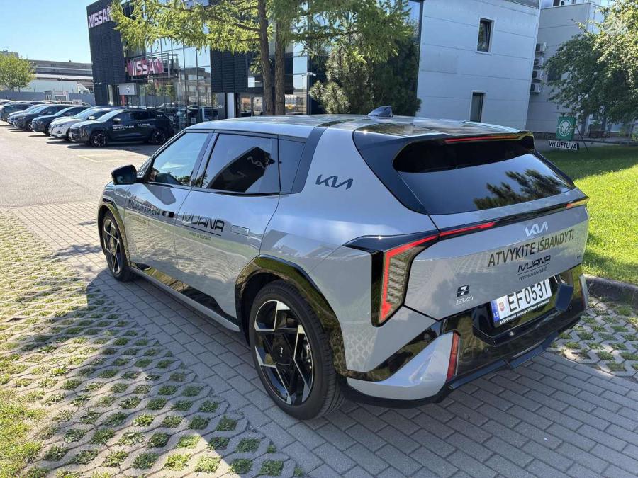 Grey Kia EV4 2026 in Kaunas, with an engine capacity of 0.00 L and mileage of 4 thousand km for 46500 €, photo 4 on AUTOMOTO.COM.LV