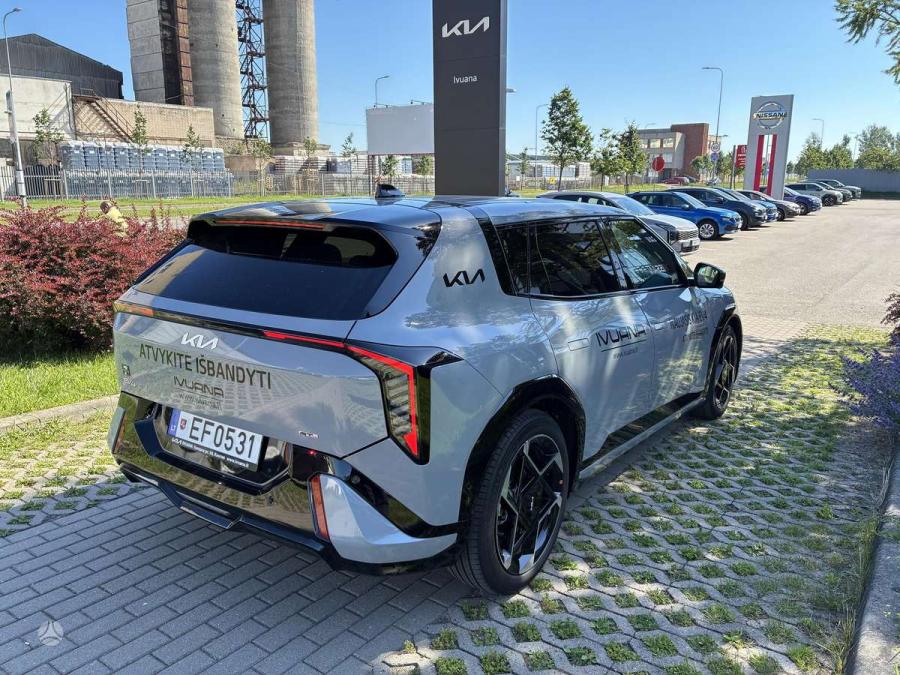 Grey Kia EV4 2026 in Kaunas, with an engine capacity of 0.00 L and mileage of 4 thousand km for 46500 €, photo 5 on AUTOMOTO.COM.LV