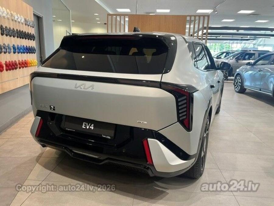 Pelēks Kia EV4 2026 Tallina, ar dzinēja tilpumu 0.00 L un nobraukumu 0 tūkst. km par 52500 €, foto 4 vietnē AUTOMOTO.COM.LV
