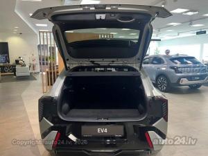 Pelēks Kia EV4 2026 Tallina, ar dzinēja tilpumu 0.00 L un nobraukumu 0 tūkst. km par 52500 €, foto 5 vietnē AUTOMOTO.COM.LV