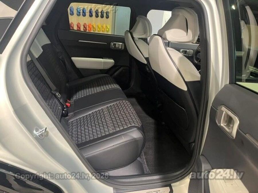 Pelēks Kia EV4 2026 Tallina, ar dzinēja tilpumu 0.00 L un nobraukumu 0 tūkst. km par 52500 €, foto 9 vietnē AUTOMOTO.COM.LV