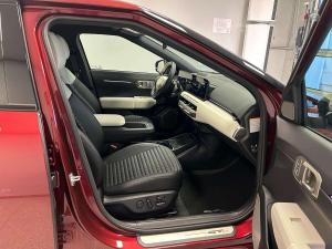 Red Kia EV4 2026 in Vilnius, with an engine capacity of 0.00 L and mileage of 1 thousand km for 46990 €, photo 16 on AUTOMOTO.COM.LV
