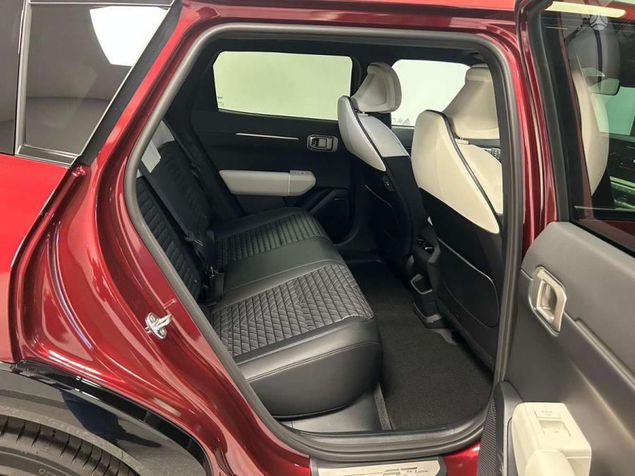 Red Kia EV4 2026 in Vilnius, with an engine capacity of 0.00 L and mileage of 1 thousand km for 46990 €, photo 17 on AUTOMOTO.COM.LV