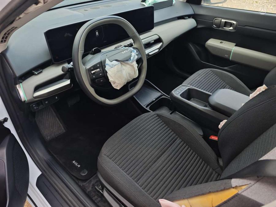 Белый Киа EV4 2026 в Тельшяй, объемом двигателя 0.00 л и пробегом 7 тыс. км за 18600 €, фото 20 на AUTOMOTO.COM.LV