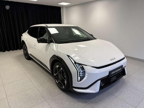 White Kia EV4 2026 in Vilnius, with an engine capacity of 0.00 L and mileage of 0 thousand km for 49800 €, photo 4 on AUTOMOTO.COM.LV