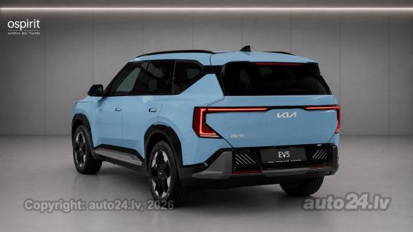 Kia EV5 2026 Tartu, ar dzinēja tilpumu 0.00 L un nobraukumu 0 tūkst. km par 56800 €, foto 2 vietnē AUTOMOTO.COM.LV