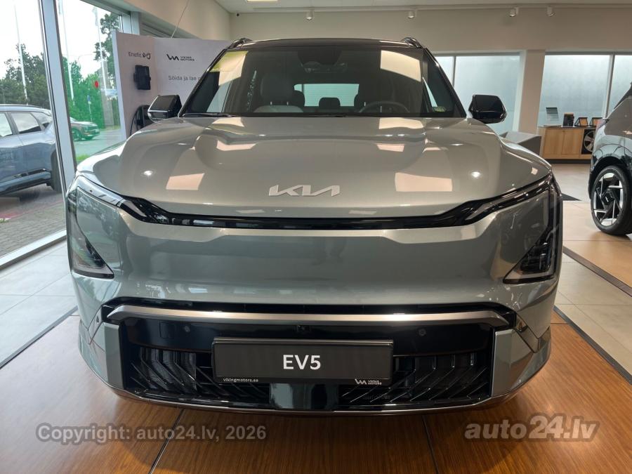 Серый Киа EV5 2026 в Таллин, объемом двигателя 0.00 л и пробегом 0 тыс. км за 57800 €, фото 4 на AUTOMOTO.COM.LV