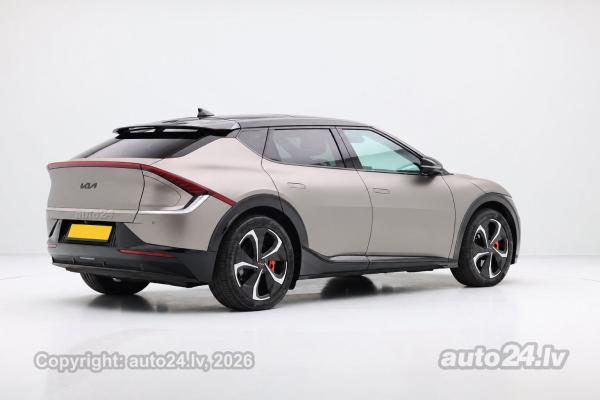 Киа EV6 2022 в Таллин на AUTOMOTO.COM.LV Бежевый Киа EV6 2022 в Таллин, объемом двигателя 0.00 л и пробегом 91 тыс. км за 35990 €, фото 3 на AUTOMOTO.COM.LV