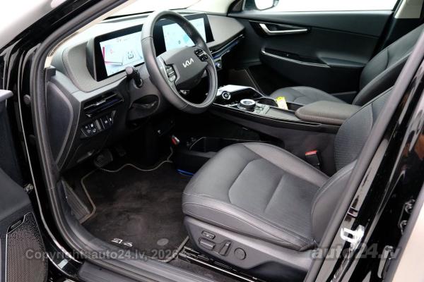 Киа EV6 2022 в Таллин на AUTOMOTO.COM.LV Бежевый Киа EV6 2022 в Таллин, объемом двигателя 0.00 л и пробегом 91 тыс. км за 35990 €, фото 4 на AUTOMOTO.COM.LV