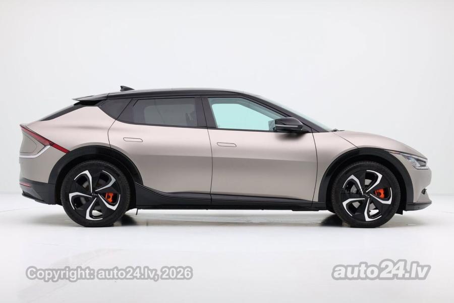 Бежевый Киа EV6 2022 в Таллин, объемом двигателя 0.00 л и пробегом 91 тыс. км за 35990 €, фото 8 на AUTOMOTO.COM.LV
