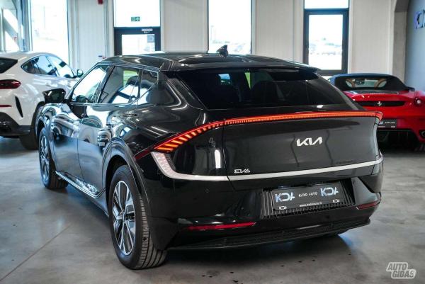 Black Kia EV6 2022 in Marijampole, with an engine capacity of 0.00 L and mileage of 108 thousand km for 23750 €, photo 10 on AUTOMOTO.COM.LV