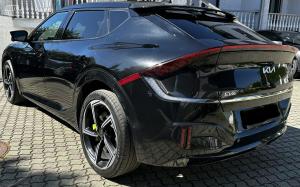 Черный Киа EV6 2023 в Каунас, объемом двигателя 0.00 л и пробегом 29 тыс. км за 30500 €, фото 4 на AUTOMOTO.COM.LV