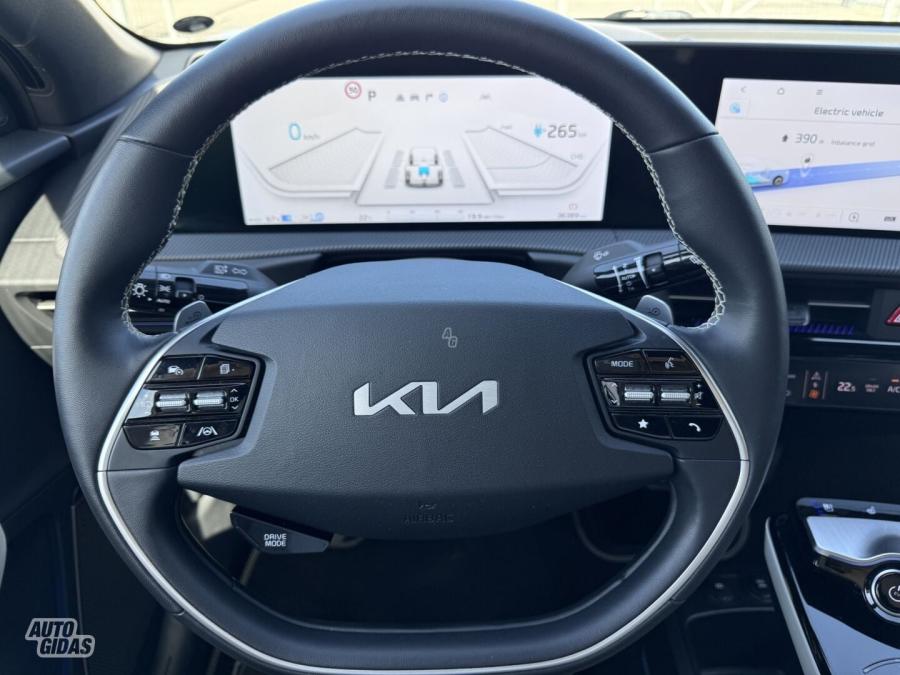 Черный Киа EV6 2023 в Авиженяй, объемом двигателя 0.00 л и пробегом 36 тыс. км за 35950 €, фото 16 на AUTOMOTO.COM.LV