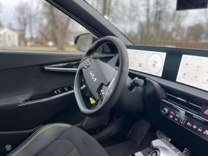 Melns Kia EV6 2024 Ukmergė, ar dzinēja tilpumu 0.00 L un nobraukumu 4 tūkst. km par 27500 €, foto 23 vietnē AUTOMOTO.COM.LV