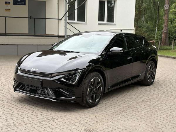 Черный Киа EV6 2025 в Пренай, объемом двигателя 0.00 л и пробегом 4 тыс. км за 39900 €, фото 2 на AUTOMOTO.COM.LV