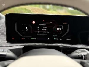 Black Kia EV6 2025 in Prienai, with an engine capacity of 0.00 L and mileage of 4 thousand km for 39900 €, photo 16 on AUTOMOTO.COM.LV