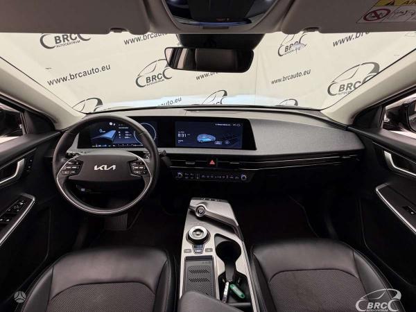 Melns Kia EV6 2022 Viļņa, ar dzinēja tilpumu 0.00 L un nobraukumu 98 tūkst. km par 21000 €, foto 4 vietnē AUTOMOTO.COM.LV