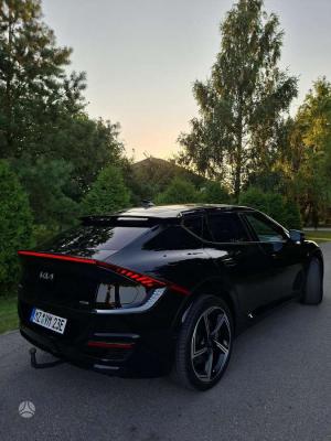 Melns Kia EV6 2023 Kauņa, ar dzinēja tilpumu 0.00 L un nobraukumu 73 tūkst. km par 28000 €, foto 4 vietnē AUTOMOTO.COM.LV