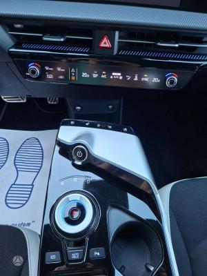Melns Kia EV6 2023 Kauņa, ar dzinēja tilpumu 0.00 L un nobraukumu 73 tūkst. km par 28000 €, foto 8 vietnē AUTOMOTO.COM.LV