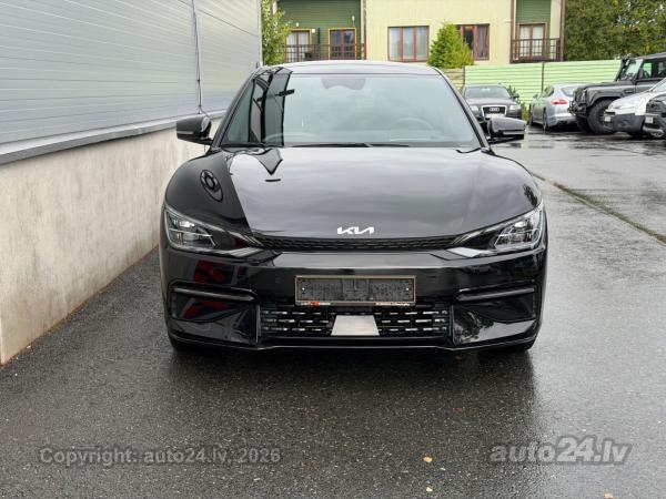 Черный Киа EV6 2023 в Таллин, объемом двигателя 0.00 л и пробегом 47 тыс. км за 36990 €, фото 3 на AUTOMOTO.COM.LV