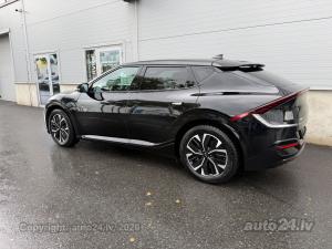 Melns Kia EV6 2023 Tallina, ar dzinēja tilpumu 0.00 L un nobraukumu 47 tūkst. km par 36990 €, foto 5 vietnē AUTOMOTO.COM.LV
