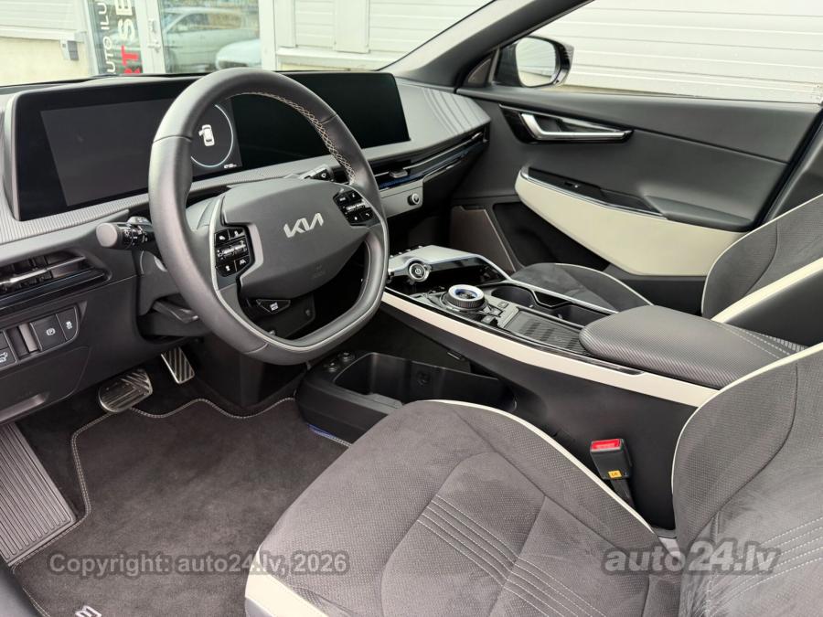 Melns Kia EV6 2023 Tallina, ar dzinēja tilpumu 0.00 L un nobraukumu 47 tūkst. km par 36990 €, foto 9 vietnē AUTOMOTO.COM.LV