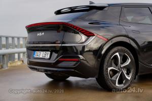 Melns Kia EV6 2024 Tallina, ar dzinēja tilpumu 0.00 L un nobraukumu 12 tūkst. km par 44900 €, foto 5 vietnē AUTOMOTO.COM.LV