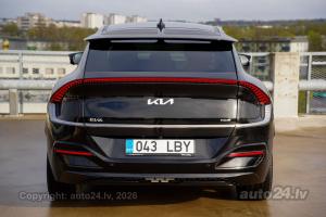 Melns Kia EV6 2024 Tallina, ar dzinēja tilpumu 0.00 L un nobraukumu 12 tūkst. km par 44900 €, foto 9 vietnē AUTOMOTO.COM.LV