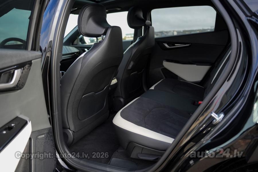 Melns Kia EV6 2024 Tallina, ar dzinēja tilpumu 0.00 L un nobraukumu 12 tūkst. km par 44900 €, foto 12 vietnē AUTOMOTO.COM.LV