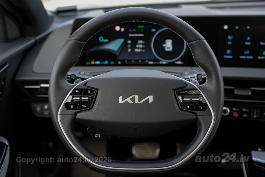 Melns Kia EV6 2024 Tallina, ar dzinēja tilpumu 0.00 L un nobraukumu 12 tūkst. km par 44900 €, foto 15 vietnē AUTOMOTO.COM.LV