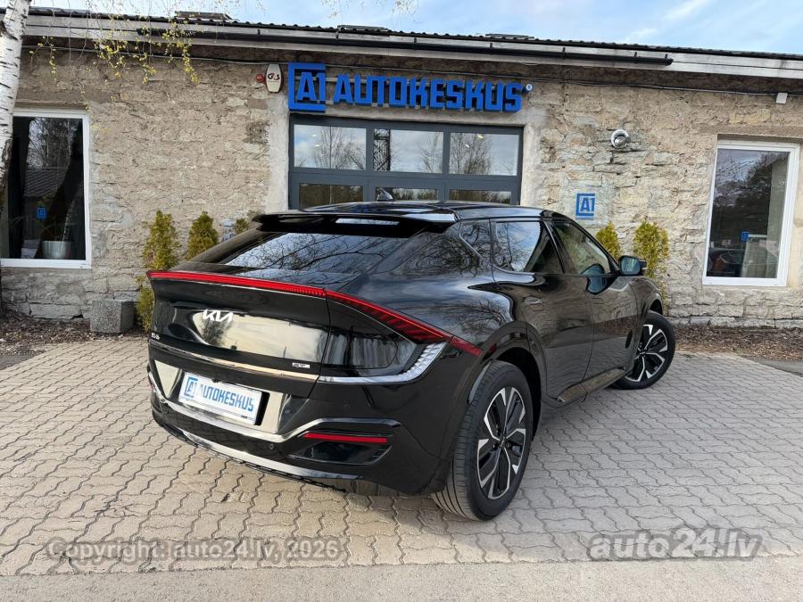 Черный Киа EV6 2024 в Таллин, объемом двигателя 0.00 л и пробегом 32 тыс. км за 41990 €, фото 3 на AUTOMOTO.COM.LV