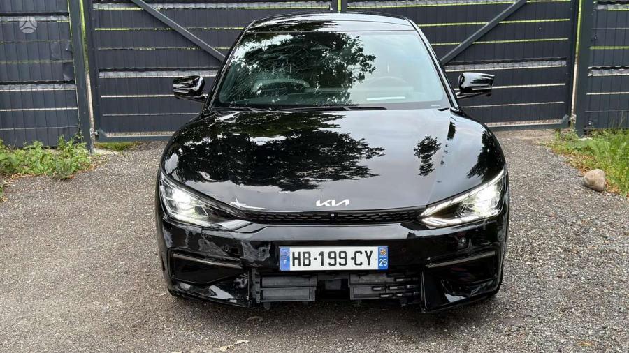 Черный Киа EV6 2024 в Ионава, объемом двигателя 0.00 л и пробегом 30 тыс. км за 21950 €, фото 7 на AUTOMOTO.COM.LV