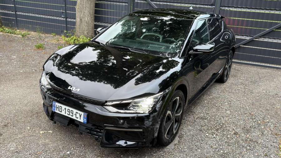 Черный Киа EV6 2024 в Ионава, объемом двигателя 0.00 л и пробегом 30 тыс. км за 21950 €, фото 16 на AUTOMOTO.COM.LV