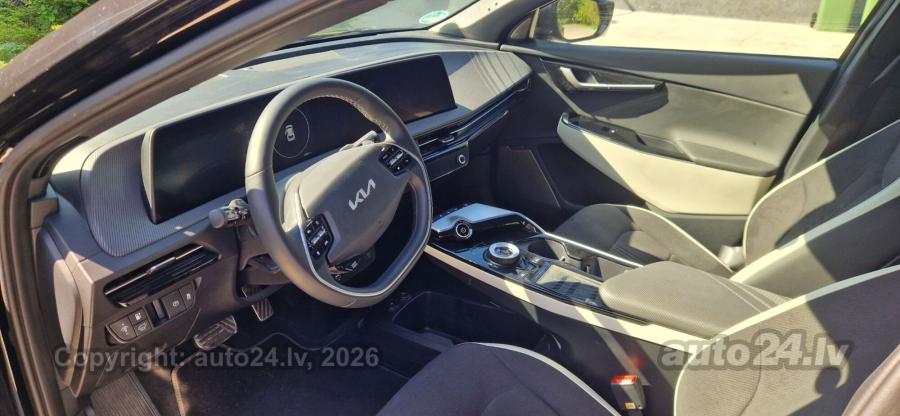 Черный Киа EV6 2024 в Таллин, объемом двигателя 0.00 л и пробегом 6 тыс. км за 35000 €, фото 4 на AUTOMOTO.COM.LV