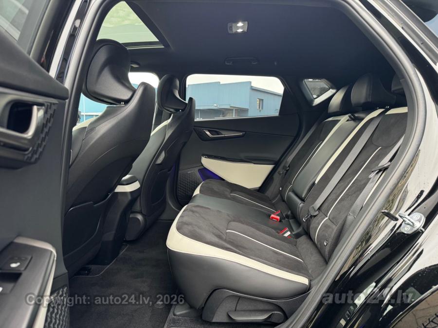 Черный Киа EV6 2025 в Таллин, объемом двигателя 0.00 л и пробегом 29 тыс. км за 53990 €, фото 20 на AUTOMOTO.COM.LV
