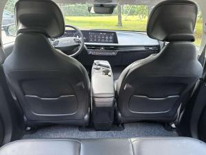 Melns Kia EV6 2021 Tauragė, ar dzinēja tilpumu 0.00 L un nobraukumu 85 tūkst. km par 22500 €, foto 13 vietnē AUTOMOTO.COM.LV