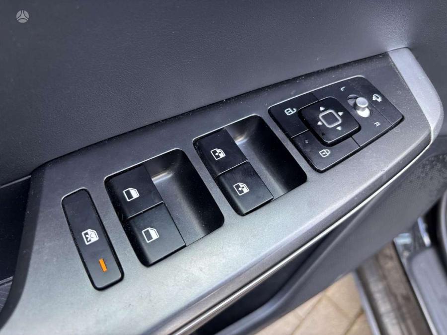 Melns Kia EV6 2021 Tauragė, ar dzinēja tilpumu 0.00 L un nobraukumu 85 tūkst. km par 22500 €, foto 39 vietnē AUTOMOTO.COM.LV