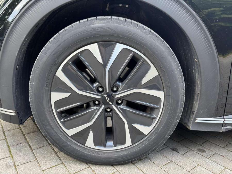 Melns Kia EV6 2021 Tauragė, ar dzinēja tilpumu 0.00 L un nobraukumu 85 tūkst. km par 22500 €, foto 48 vietnē AUTOMOTO.COM.LV