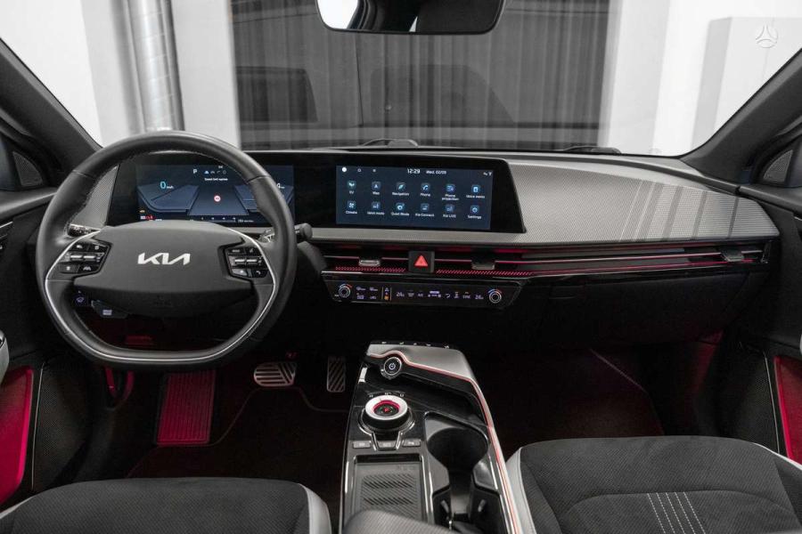 Синий Киа EV6 2022 в Вильнюс, объемом двигателя 0.00 л и пробегом 119 тыс. км за 31990 €, фото 6 на AUTOMOTO.COM.LV