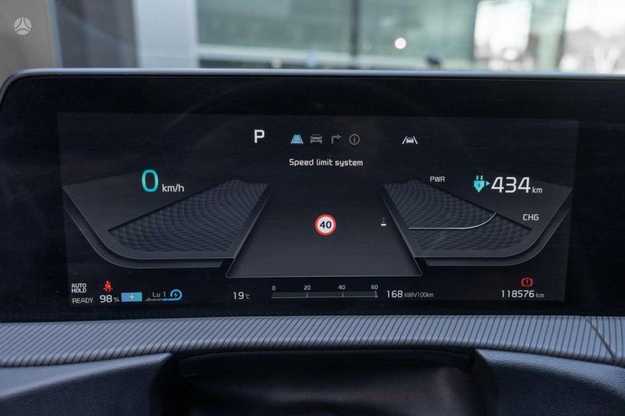 Синий Киа EV6 2022 в Вильнюс, объемом двигателя 0.00 л и пробегом 119 тыс. км за 31990 €, фото 7 на AUTOMOTO.COM.LV