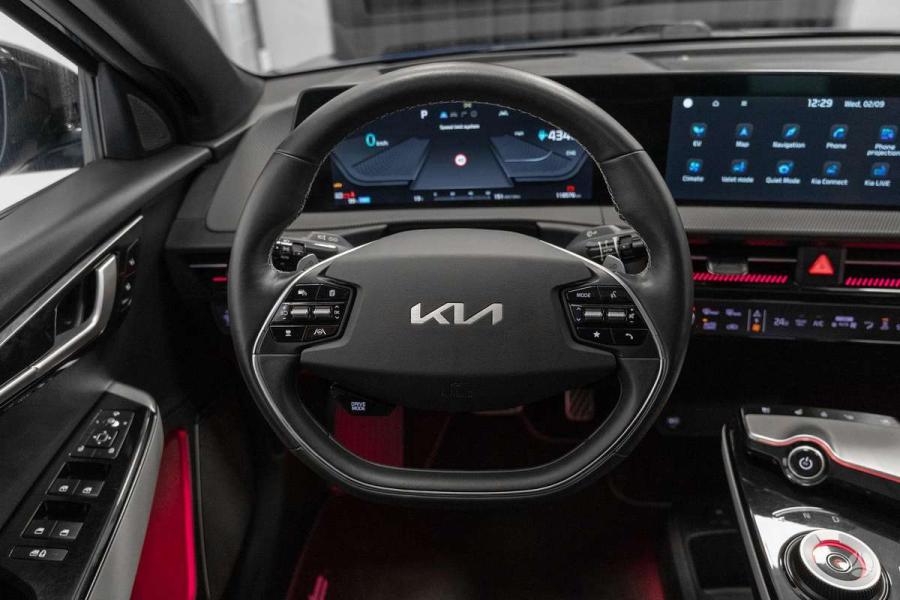 Синий Киа EV6 2022 в Вильнюс, объемом двигателя 0.00 л и пробегом 119 тыс. км за 31990 €, фото 19 на AUTOMOTO.COM.LV