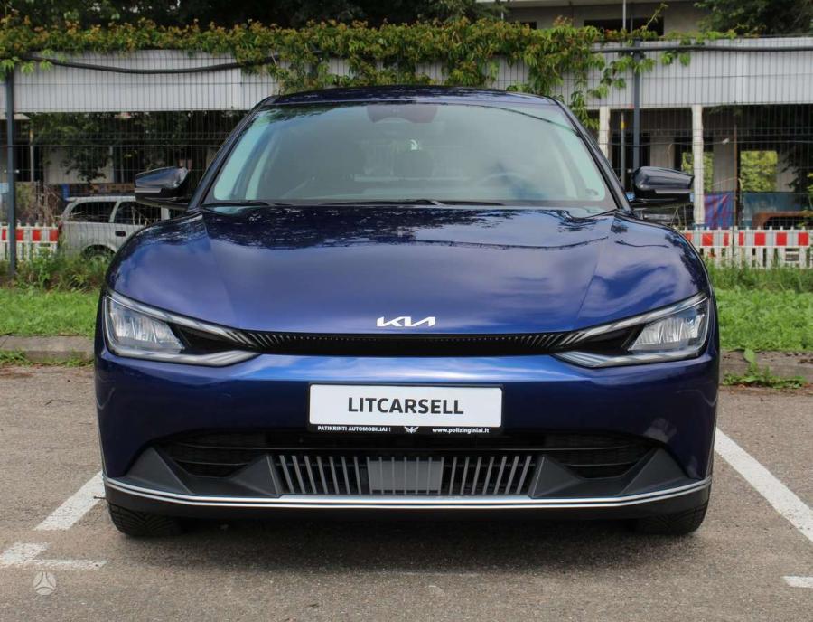 Zils Kia EV6 2023 Viļņa, ar dzinēja tilpumu 0.00 L un nobraukumu 59 tūkst. km par 24990 €, foto 4 vietnē AUTOMOTO.COM.LV