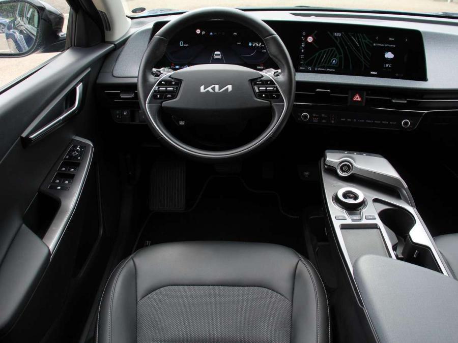 Zils Kia EV6 2023 Viļņa, ar dzinēja tilpumu 0.00 L un nobraukumu 59 tūkst. km par 24990 €, foto 9 vietnē AUTOMOTO.COM.LV