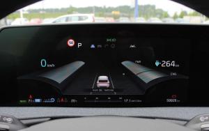 Zils Kia EV6 2023 Viļņa, ar dzinēja tilpumu 0.00 L un nobraukumu 59 tūkst. km par 24990 €, foto 10 vietnē AUTOMOTO.COM.LV