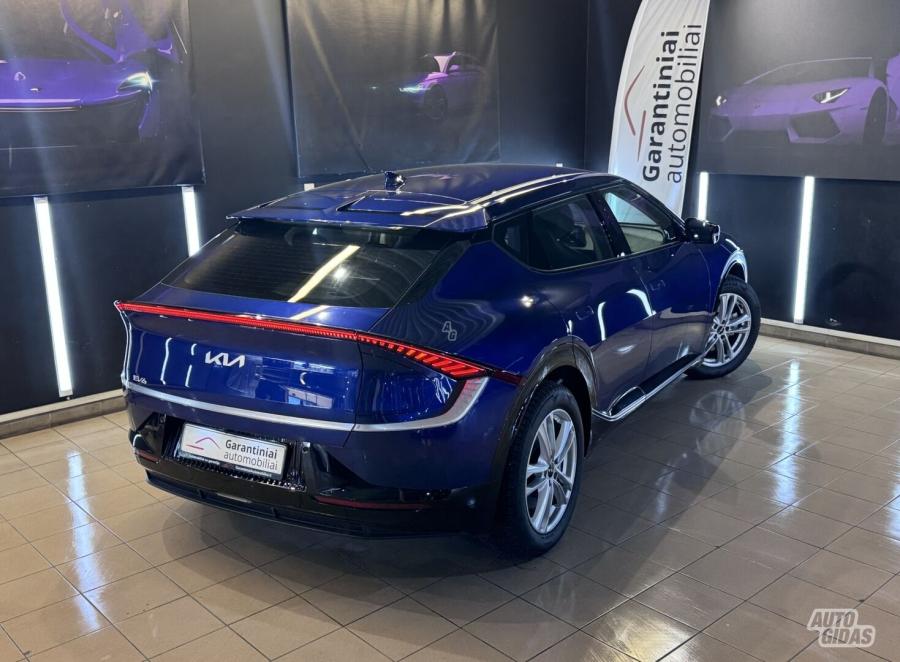 Zils Kia EV6 2023 Avižieniai, ar dzinēja tilpumu 0.00 L un nobraukumu 12 tūkst. km par 24500 €, foto 3 vietnē AUTOMOTO.COM.LV