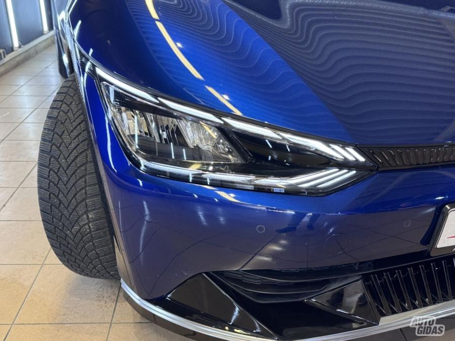 Zils Kia EV6 2023 Avižieniai, ar dzinēja tilpumu 0.00 L un nobraukumu 12 tūkst. km par 24500 €, foto 4 vietnē AUTOMOTO.COM.LV
